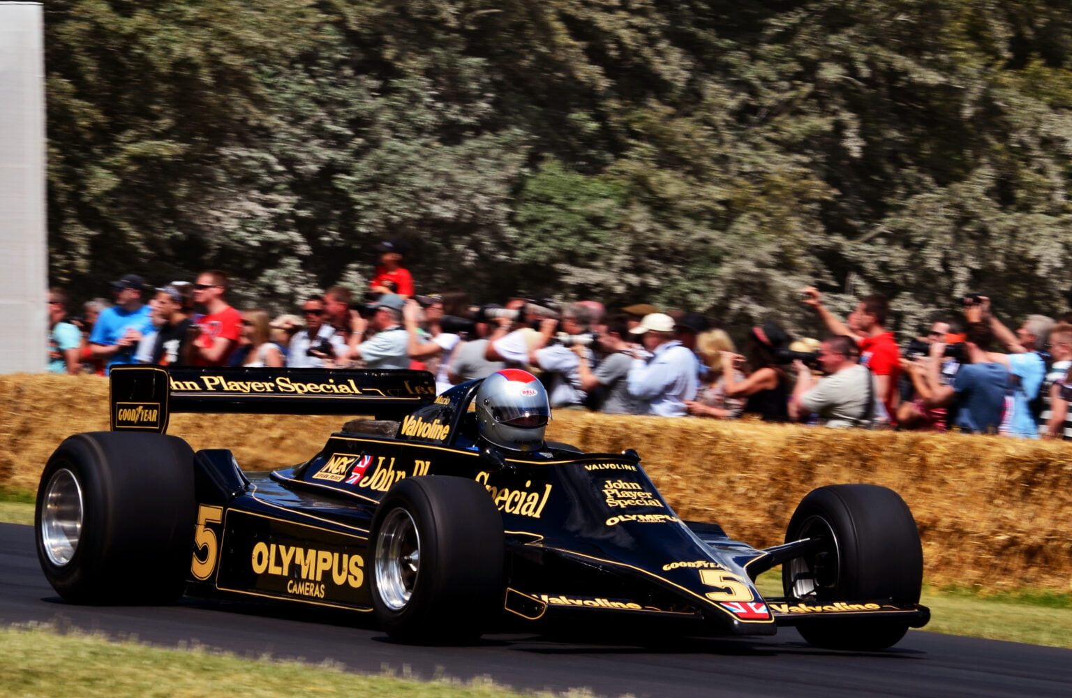 Evolution of Formula 1 Car Design: From Turbo to Eco-Hybrid